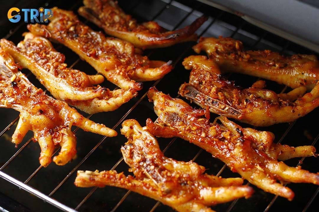 Top 12 Famous Food Streets in Ho Chi Minh City Locals Love