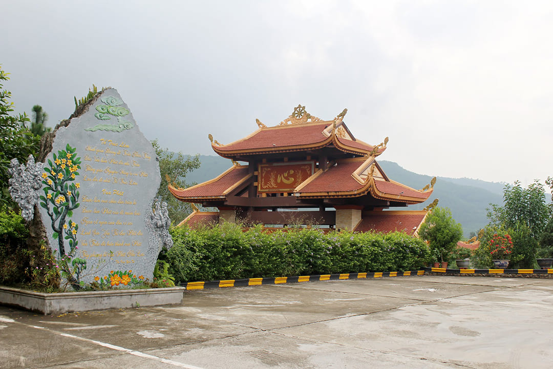 Truc Lam Yen Tu Zen Monastery: History, Architectural & Travel Guide